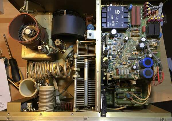 800 Watt Acom 1000 Valve Amp Fixed - Valve Tube Guitar Amps